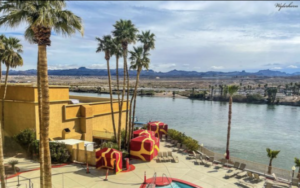 6 Pet-Friendly Hotels Near Laughlin, Nevada (2026 Update) - Catster