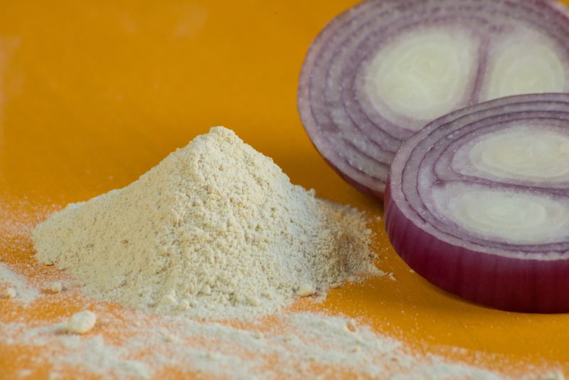 My Cat Ate Onion! Our Vet Explains What to Do - Catster