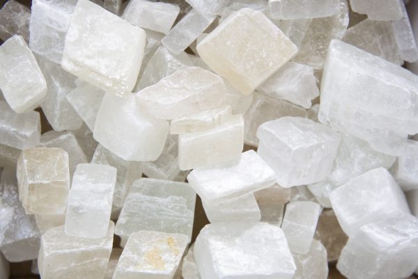 12 Healing Crystals for Cats: A Holistic Guide - Catster